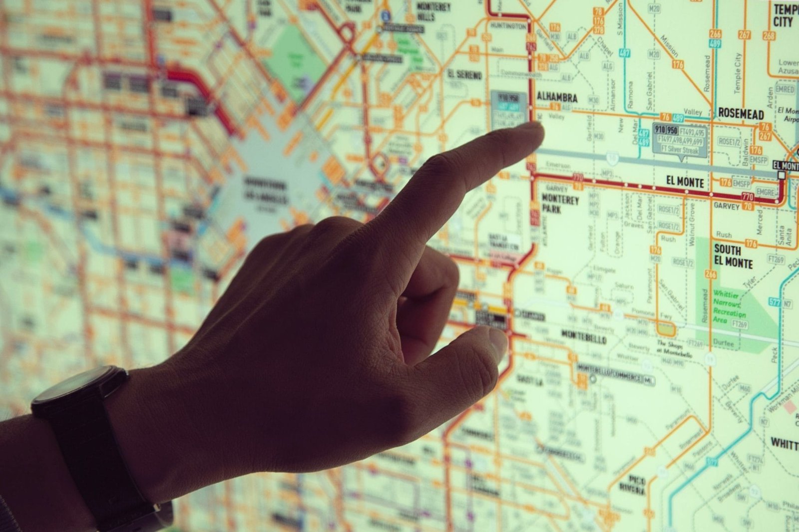IELTS SPEAKING PART 1 MAPS [ANSWERS] - ieltsDragon - BAND 9.0 ACHIEVER